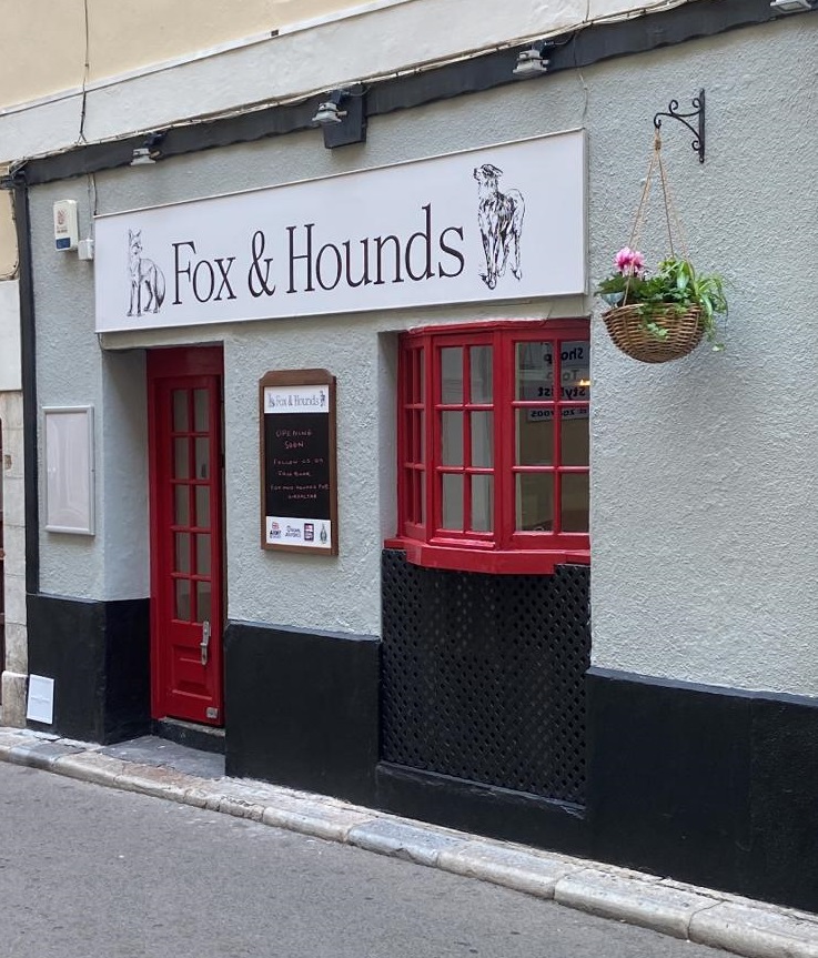 Fox And Hounds